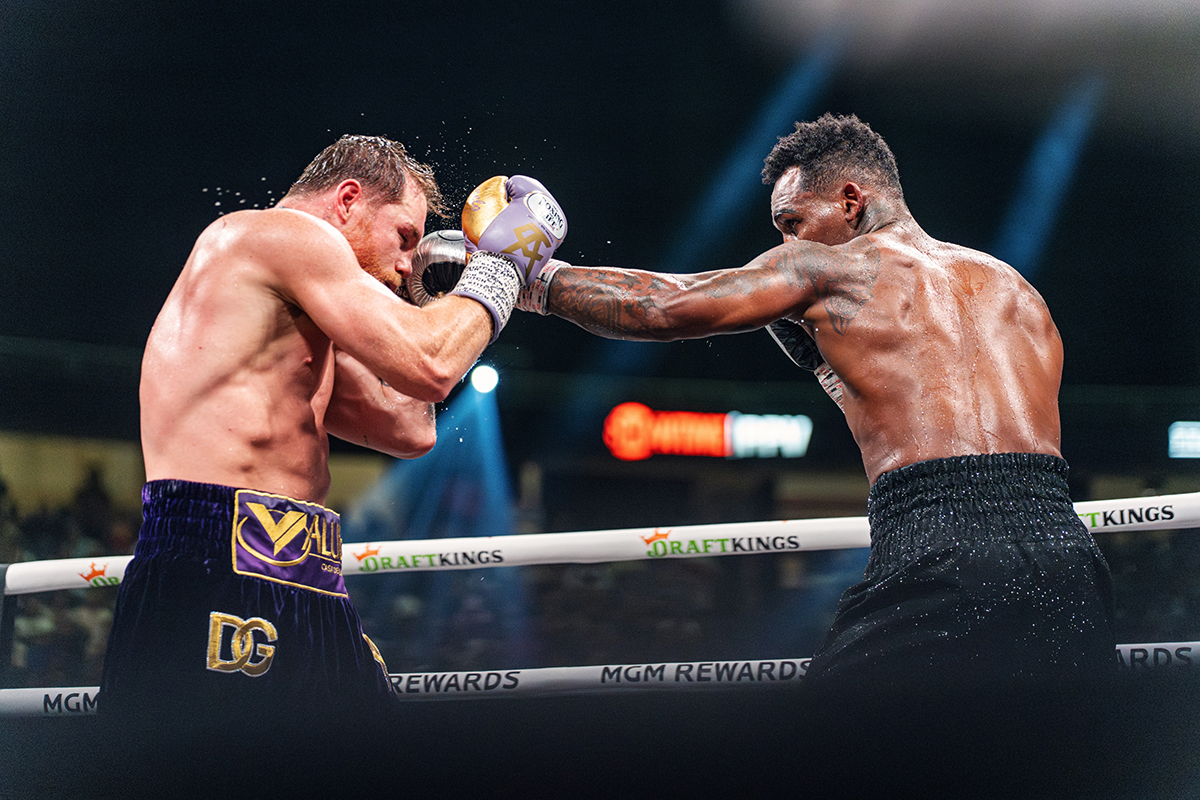 Taylor Sims - Sports Photography Guide - Tamron 35-150mm Lens